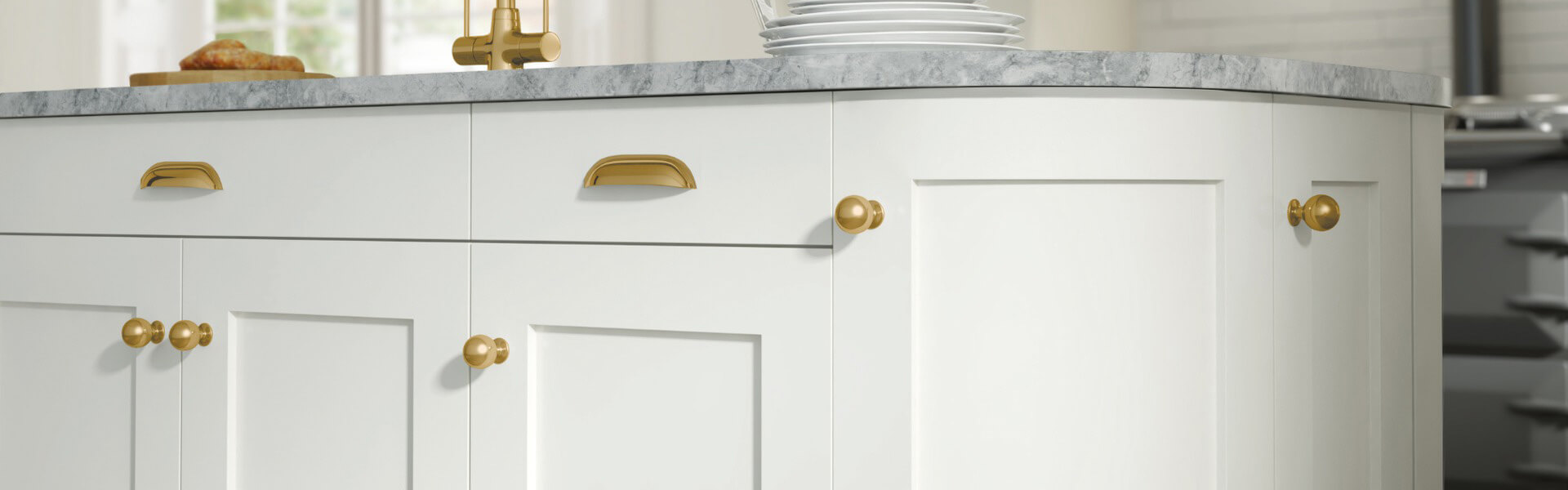 Kitchen Cabinet Handles, Knobs, Pulls & Door Hardware